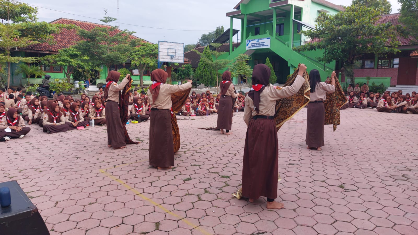 Essatalent, Tari Batik Parang Sukowati - SMP Negeri 1 Tangen, Sragen