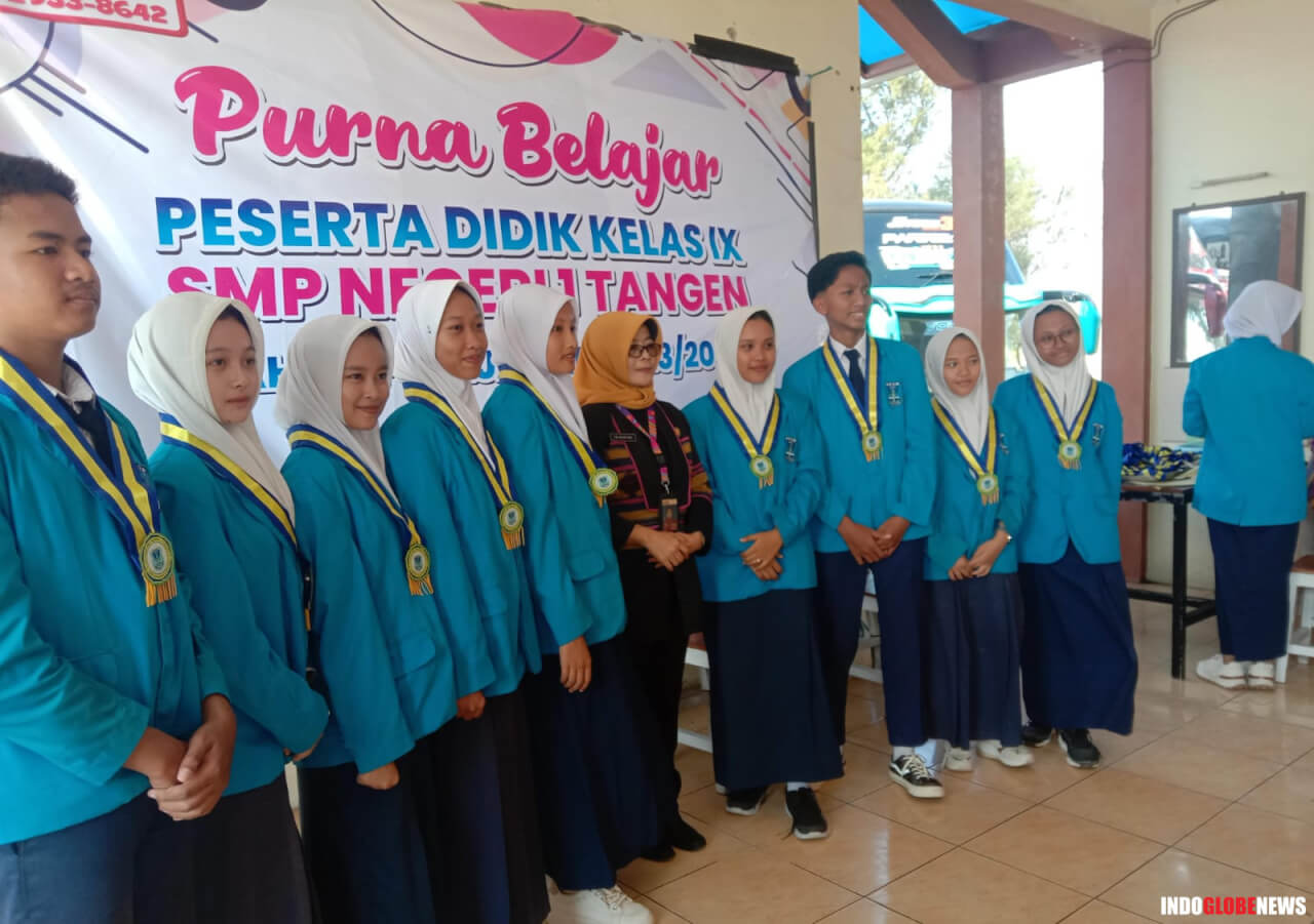 Lulus 100 Persen, Siswa Kelas IX SMPN 1 Tangen, Perpisahan Purna Belajar di Pantai Cemara Bantul ...